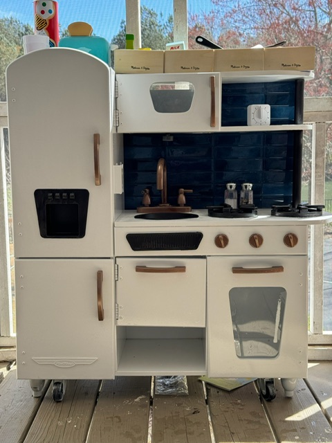 The Play Kitchen Refresh - Living On One Percent